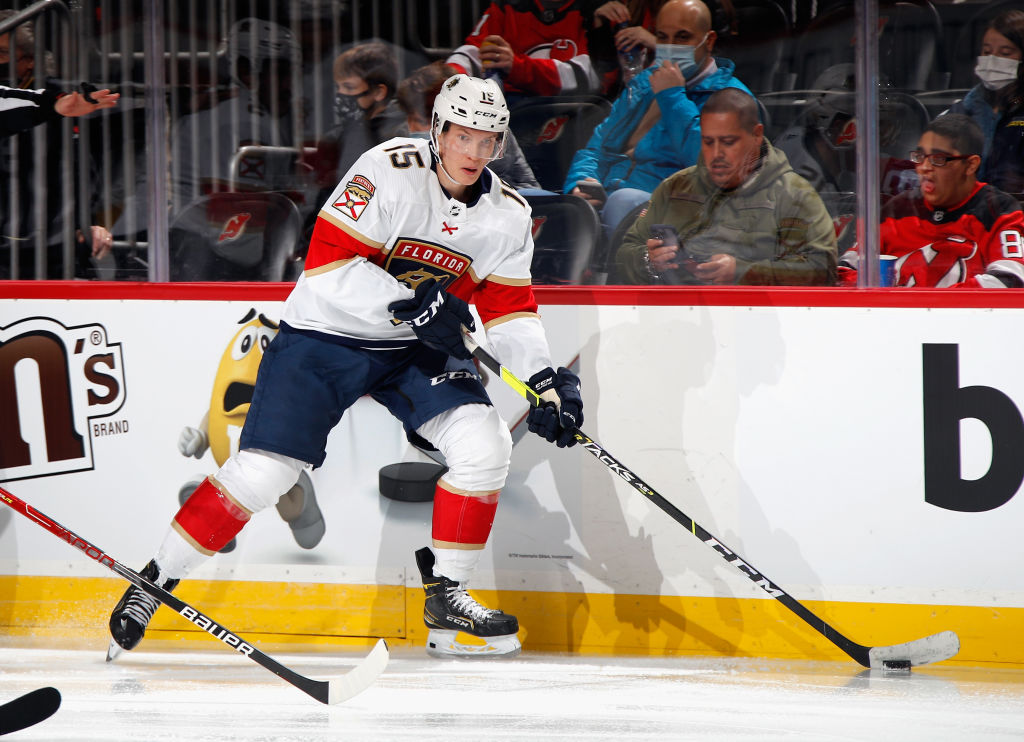 Anton Lundell takoi kaksi maalia - suomalaiset hyvässä iskussa NHL ...